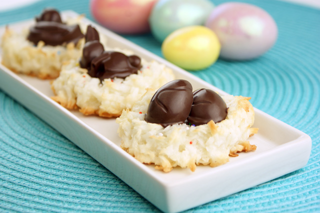 Easter Coconut Macaroon Nests | CANDIQUIK