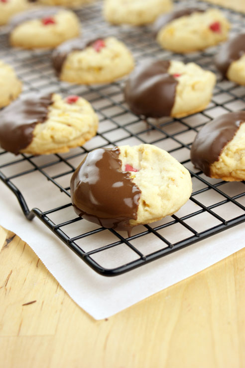 Chocolate Cherry Shortbread Cookies | CANDIQUIK