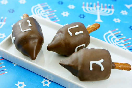 Marshmallow Dreidels | CANDIQUIK